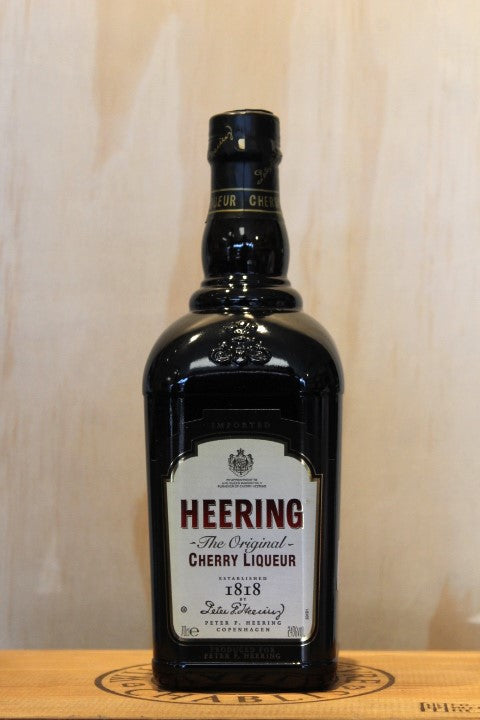 Heering Cherry Liqueur 700ml – VILLAGE WINES